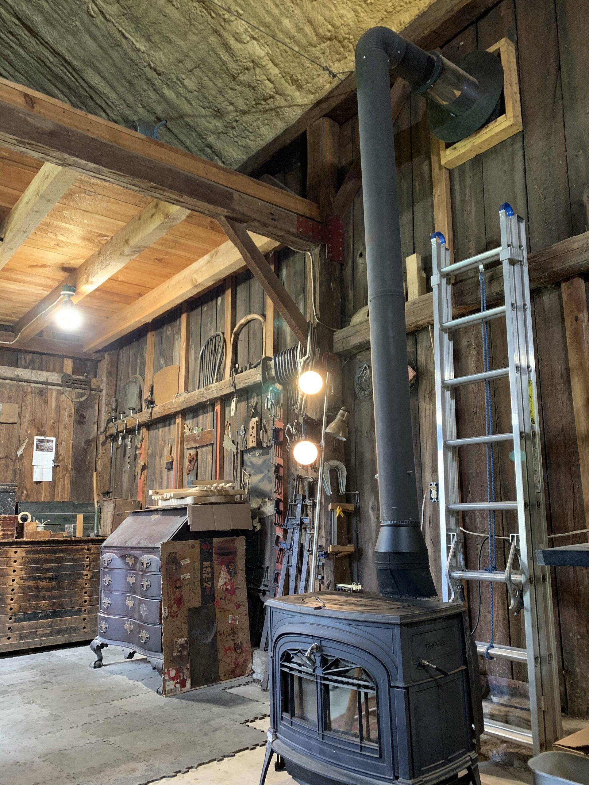 A look inside the shop of chairmaker John Porritt - FineWoodworking