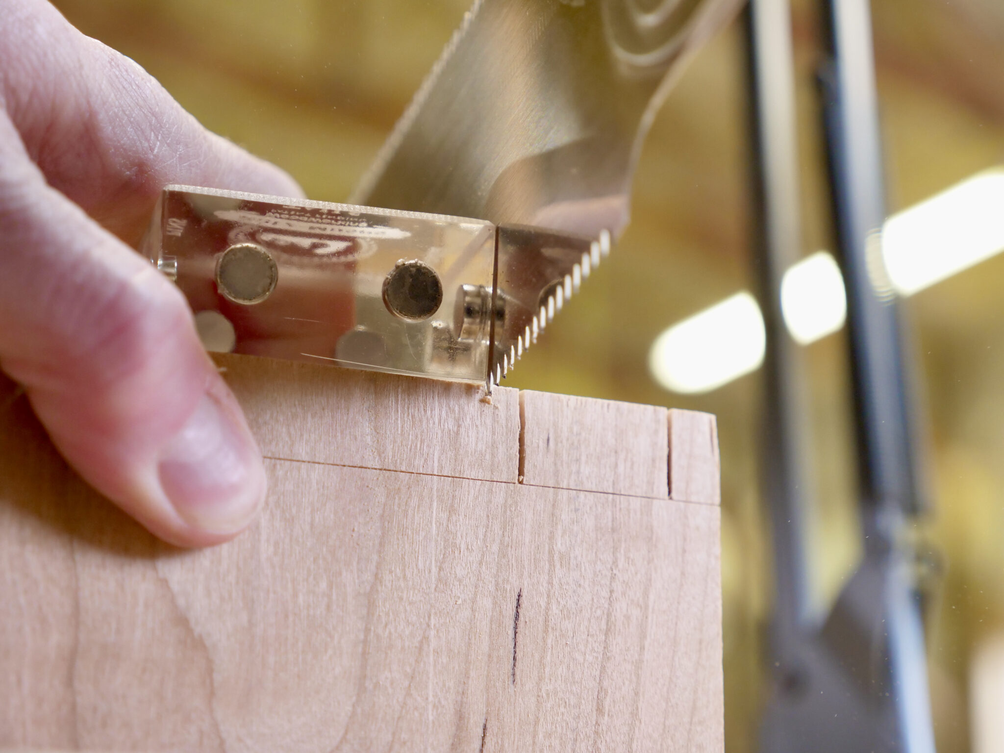 Let's cut a dovetail joint using a sawing guide - FineWoodworking