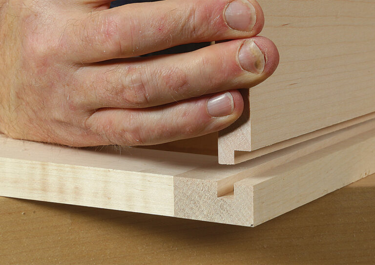 Cutting rabbets two ways - FineWoodworking