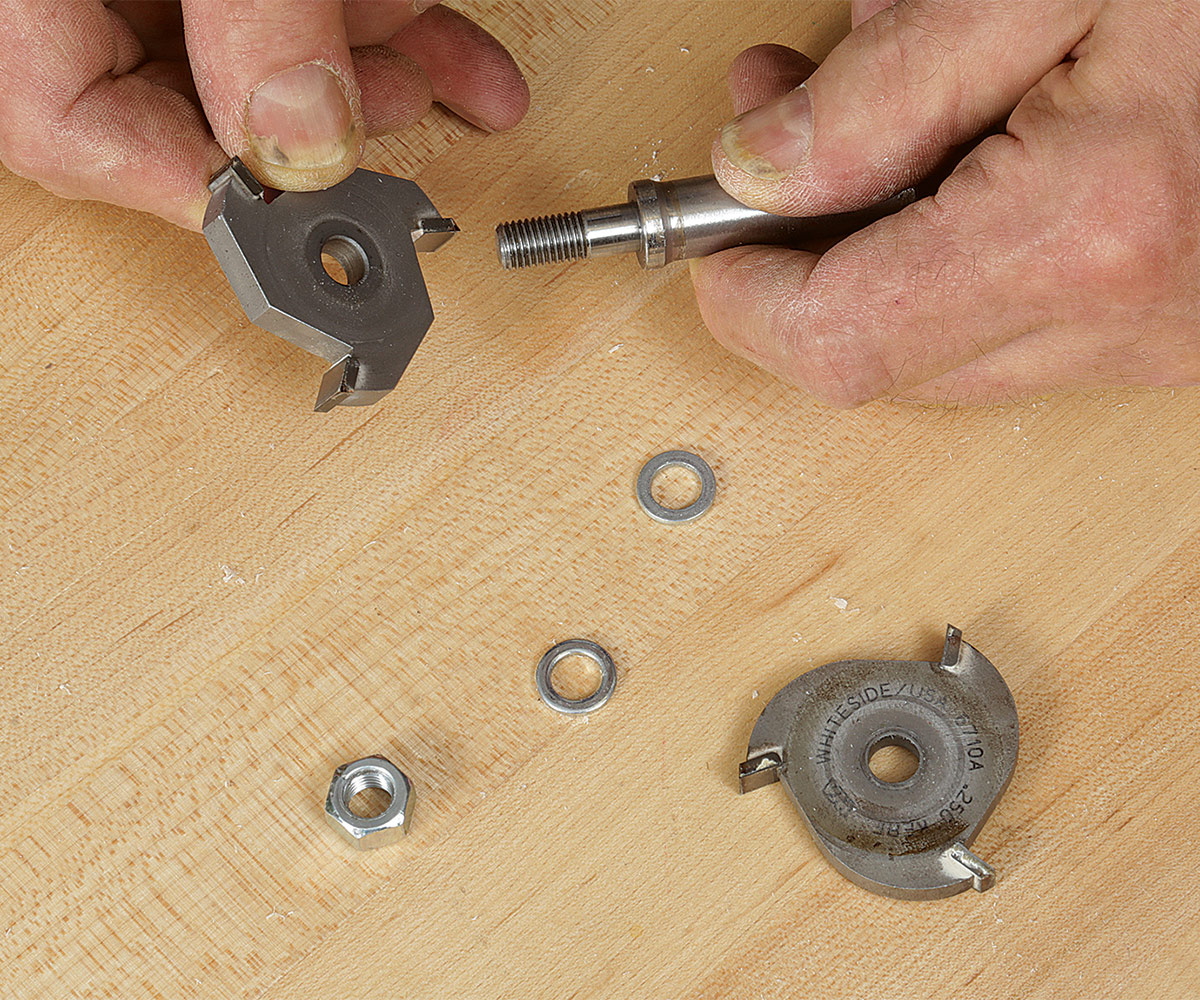 Cutting rabbets two ways - FineWoodworking