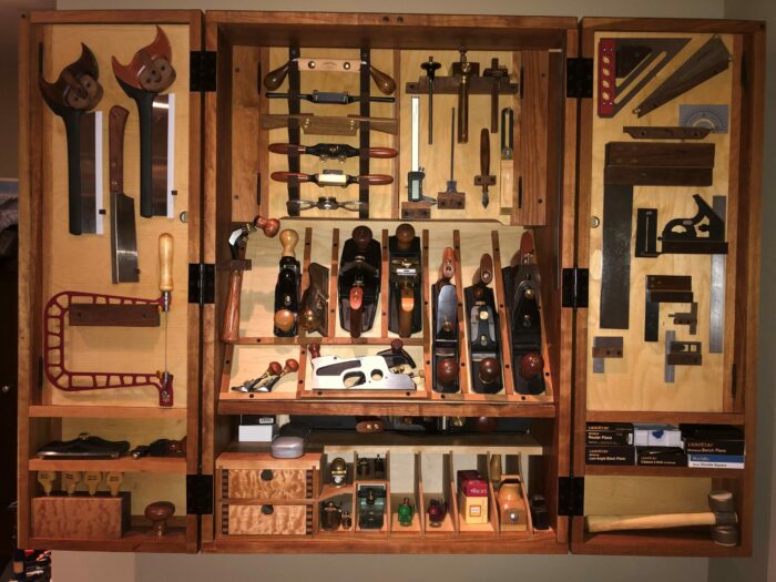 Build a Plane Till and Gallery - FineWoodworking