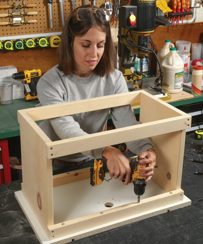 Easy to build router table - FineWoodworking