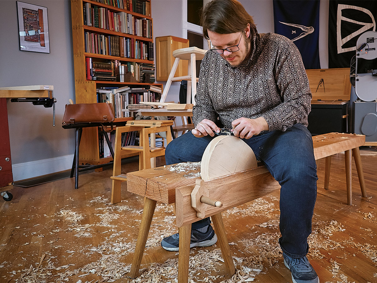 The Roman Workbench - FineWoodworking