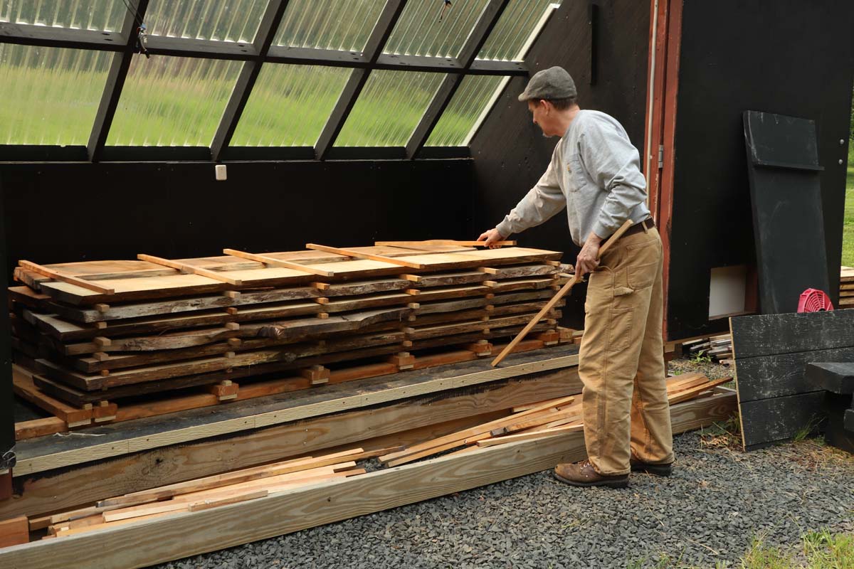 Drying wood in a solar kiln - FineWoodworking