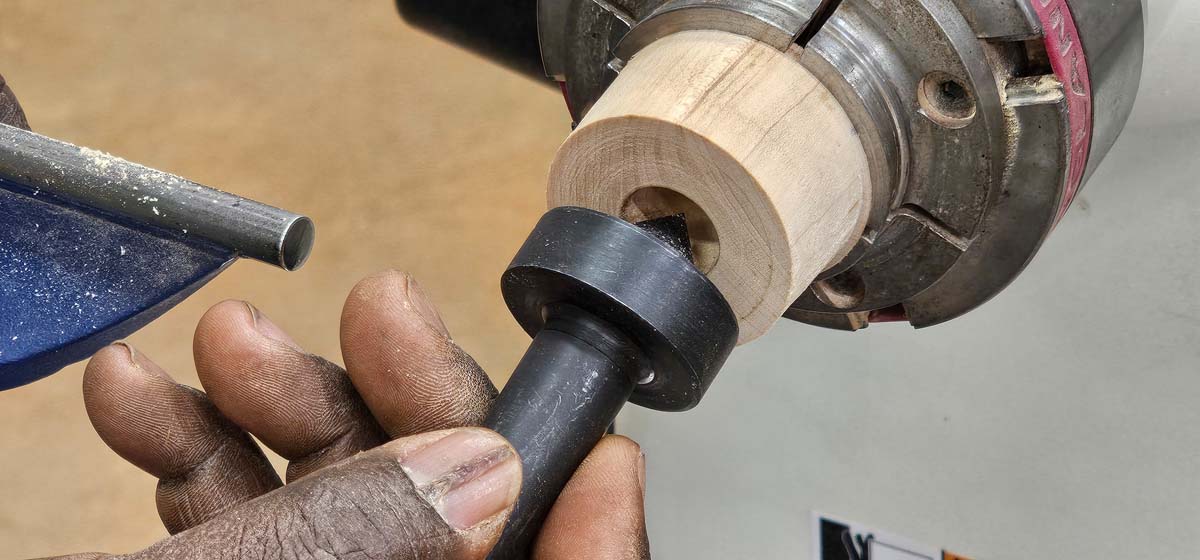 Easily turn a sphere on a lathe without a jig - FineWoodworking