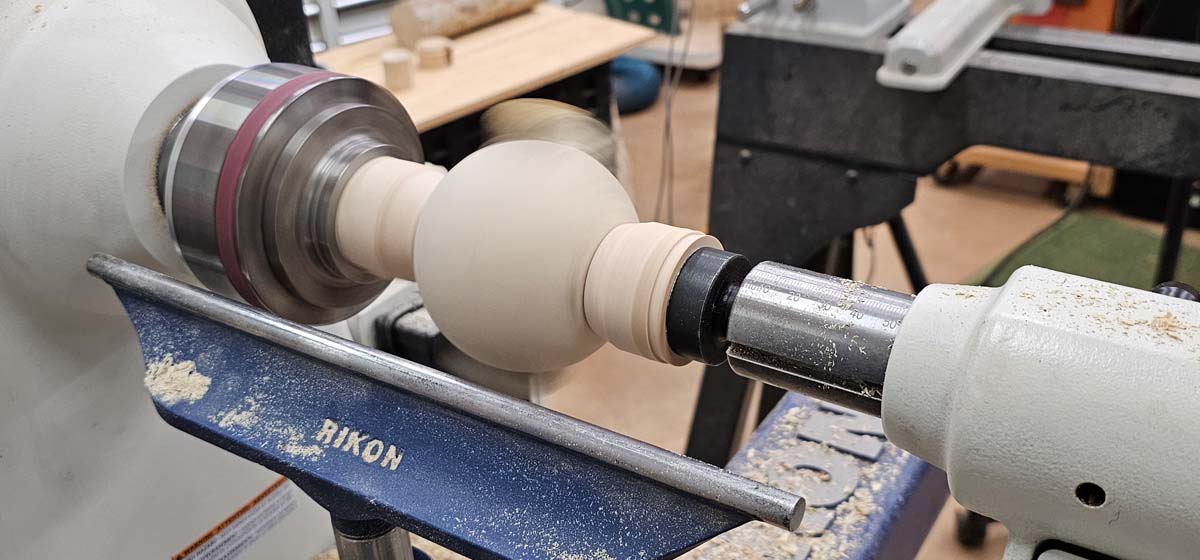 Easily turn a sphere on a lathe without a jig - FineWoodworking