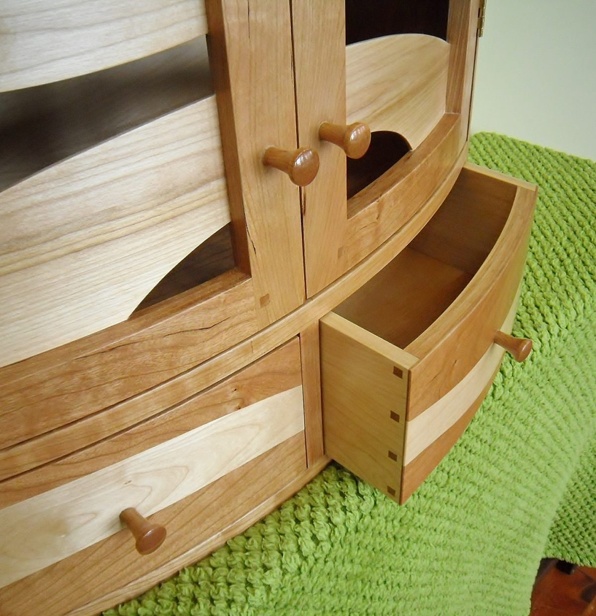 Curved Wall Cabinet - FineWoodworking