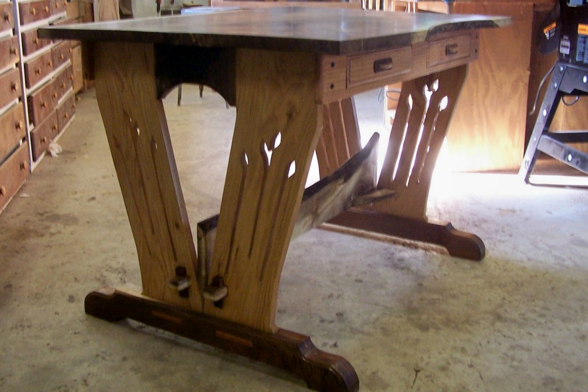 table - FineWoodworking