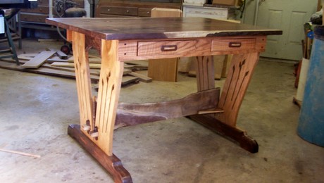 table - FineWoodworking