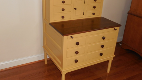 Shaker-style sewing desk…for fly tying - FineWoodworking