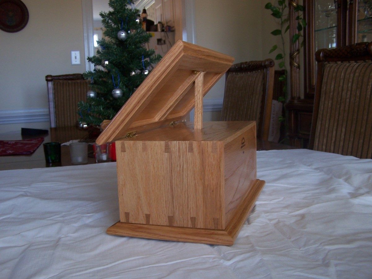 Oak Recipe Box - FineWoodworking