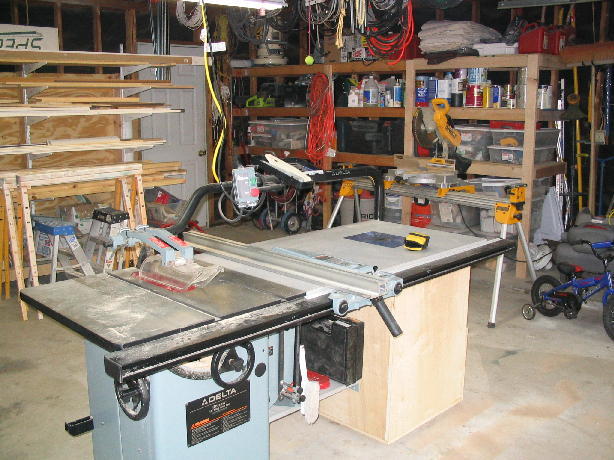 Workshop in 1 garage bay - FineWoodworking