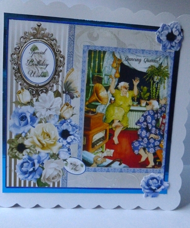 The Dancing Queens - Photo by Nicky Thorne