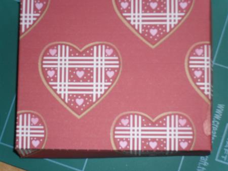 Red and Pink Hearts Gift Box with Lid - CUP179564_572 | Craftsuprint