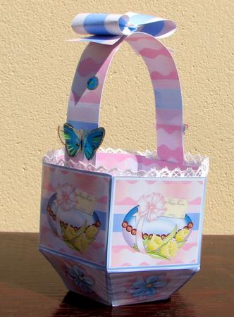 Fancy Shape Easter Gift/ Favor Basket with Directions - CUP528050_503 ...