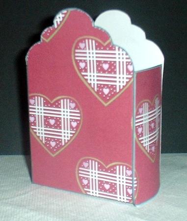 Red and Pink Hearts Tag Gift Box - CUP178316_572 | Craftsuprint