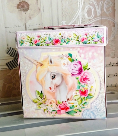 The Princess and the Unicorn Exploding Box Surprise Kit. - CUP1036354 ...