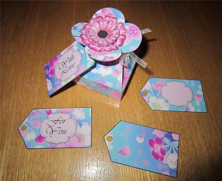 Little Box and Tags - CUP391658_1827 | Craftsuprint