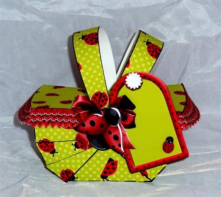Lady Bug Picnic Basket Treat Holder - CUP405398_866 | Craftsuprint