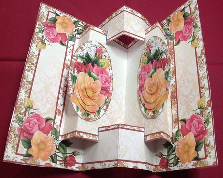 3D Concertina Pop-out - Bouquet of Roses - CUP608920_173 | Craftsuprint
