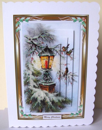 Christmas Robin Pyramid Topper - CUP811757_719 | Craftsuprint