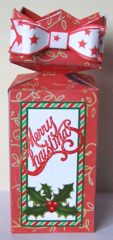 Flat Bottom Cracker Box- Holly & Stocking - CUP653735_173 | Craftsuprint