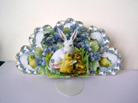 Easter Violets Pop-up Fan Card - CUP667546_155 | Craftsuprint