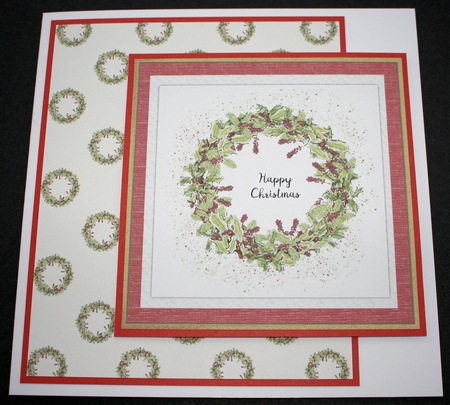 2 CHRISTMAS HOLLY WREATH POLKA DOT BACKGROUND: A4 Multi-Directional ...