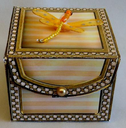 Golden Linen Stripes Box - CUP200678_1169 | Craftsuprint