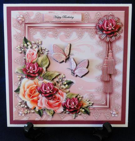 Roses in Lace Frame - CUP590557_936 | Craftsuprint