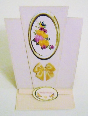 Yellow floral triangle easel card. - CUP845312_20842 | Craftsuprint
