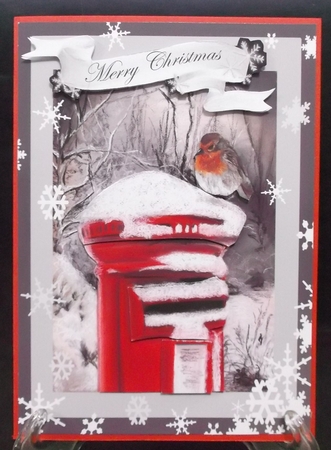 Christmas Robin on Postbox - CUP915027_91508 | Craftsuprint