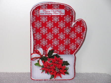 Red Snowflakes - Cosy Mitten Shaped Card Mini Kit - CUP1177268_1648 ...