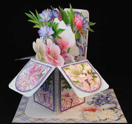 POP UP BOX CARD KIT - GARDEN BOUQUET - CUP744410_2049 | Craftsuprint
