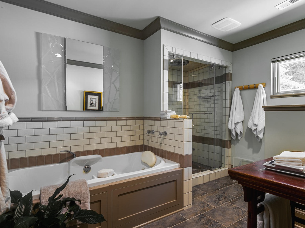 Tile by Style: The Roots of a Craftsman Bathroom | Fireclay Tile
