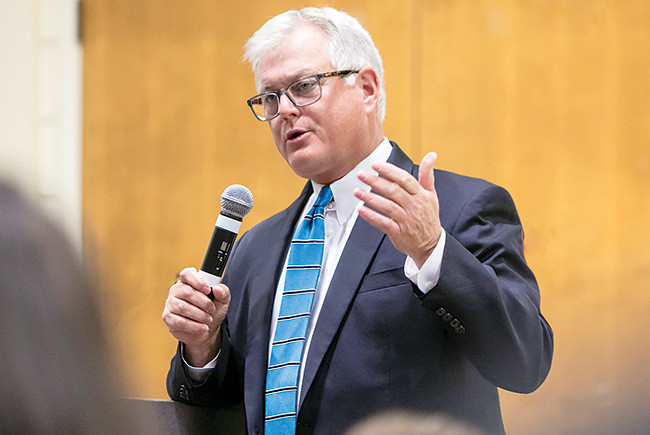 Valencia College President Sandy Shugart – He's a poet, a picker and a ...