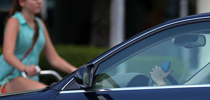 Tougher texting while driving law in Florida approved by Gov. DeSantis ...