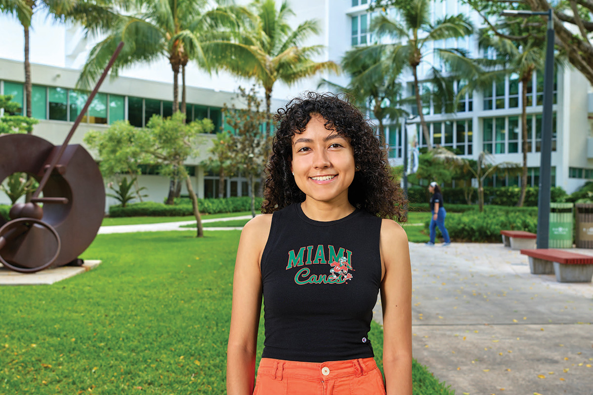 Isabella Maria Lozano wants a shot at the big leagues — just not the ...