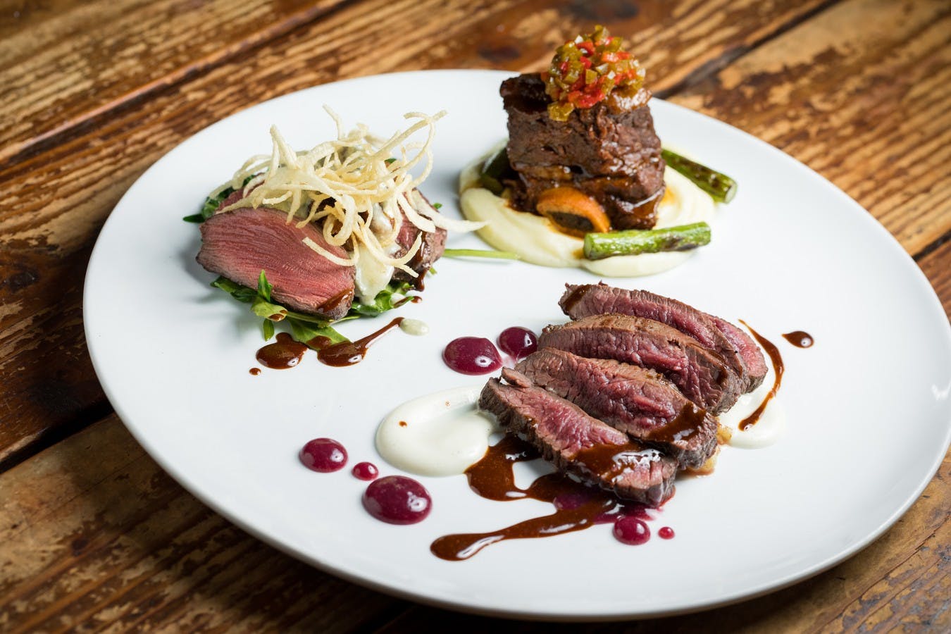 Saddle Peak Lodge Calabasas | Members and their guests receive a ...