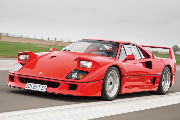 The 200-mph Club | Issue 184 | Forza | The Magazine About Ferrari