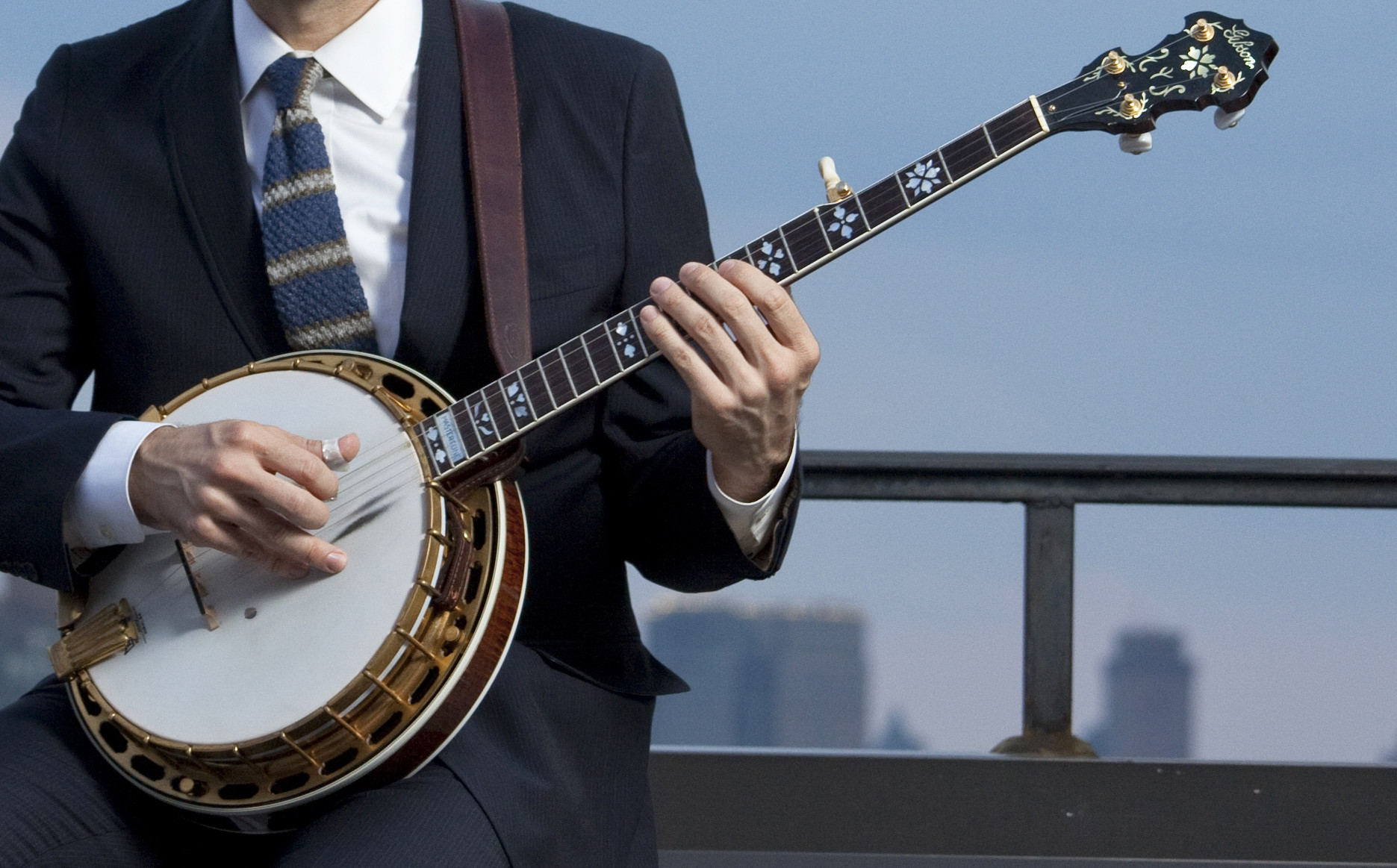Interview: Noam Pikelny on the Art of the Banjo - Fiddle Duo ...