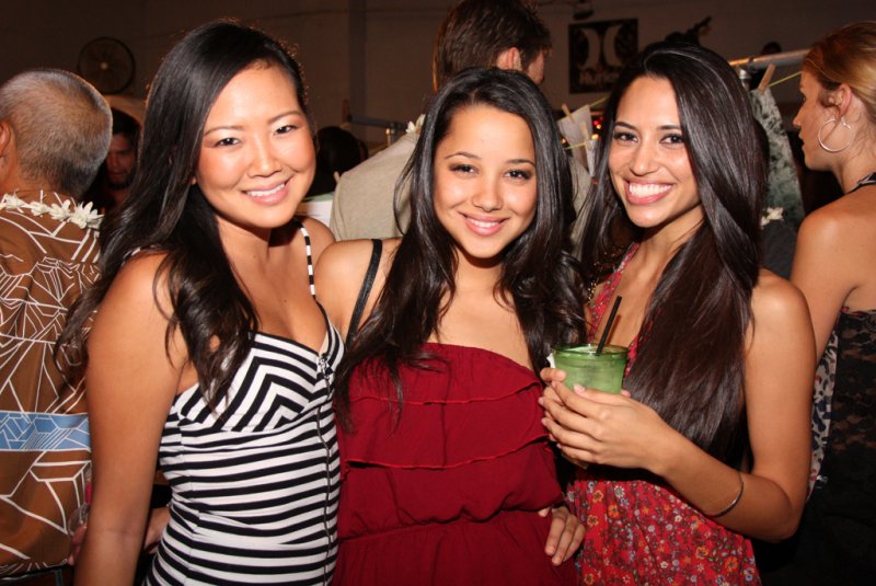 Party pics: December’s First Friday