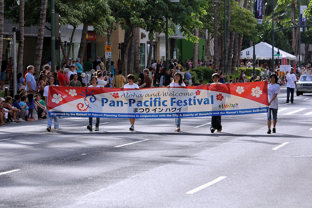 Scenes from the Pan-Pacific Parade