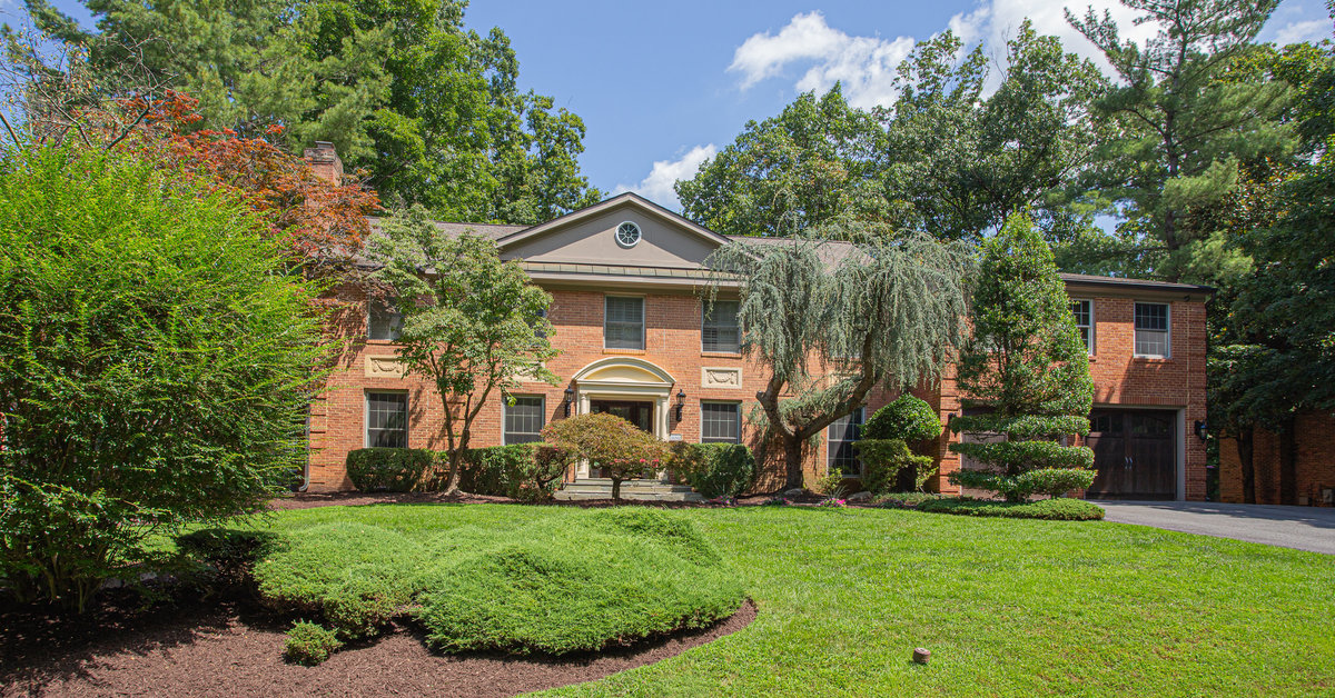 10109 Logan Drive | Washington Fine Properties, LLC