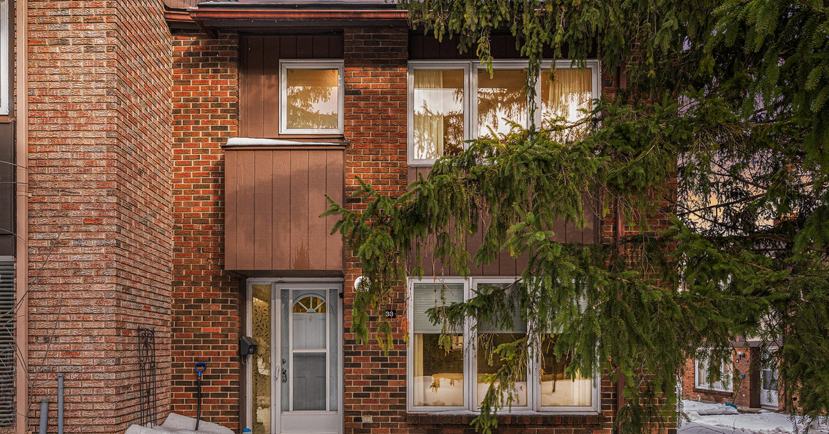 2111 Montréal Road Unit 33