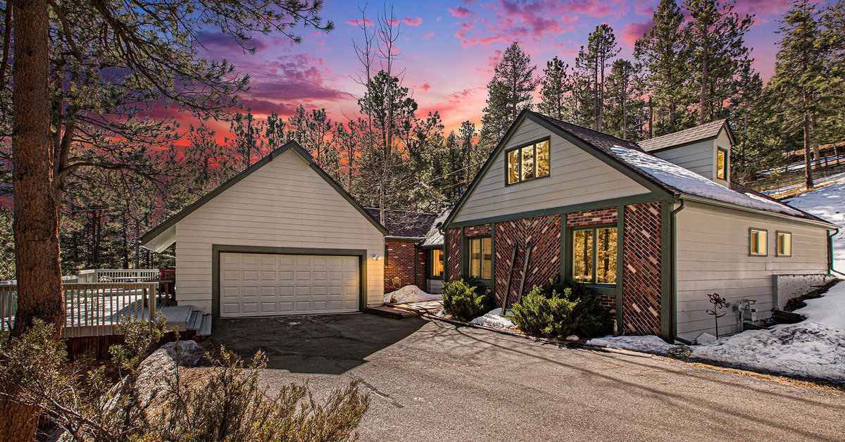 869 Greystone Road