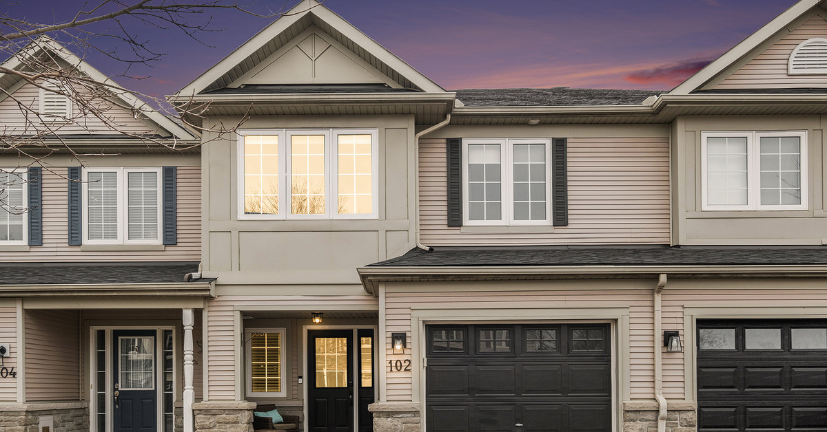 102 Rustwood Private