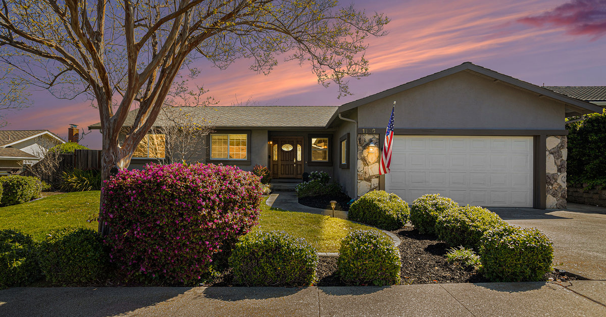 1136 Rainbow Drive