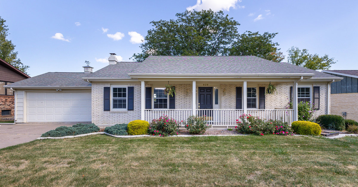 820 Kelly Lane | Ruhl & Ruhl Realtors