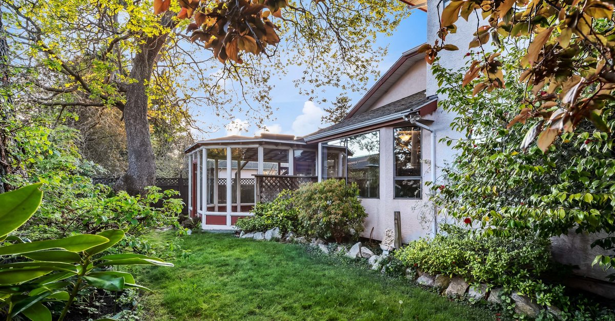 4100 Larchwood Drive